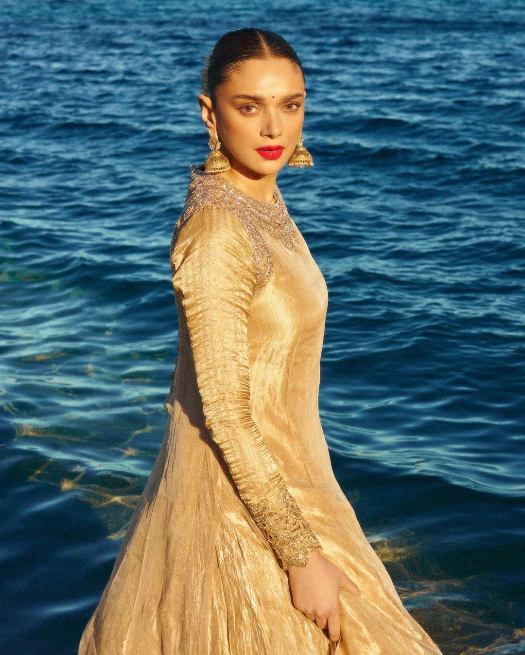 Aditi Rao Hydari Latest Pics | Aditi Rao Hydari Cannes Photos | Aditi ...