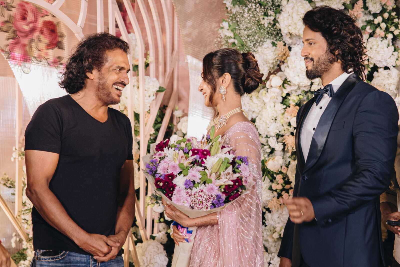 Receptions Photos: అంగరంగ వైభవంగా యాక్షన్ కింగ్ అర్జున్ సర్జా కూతురు ...