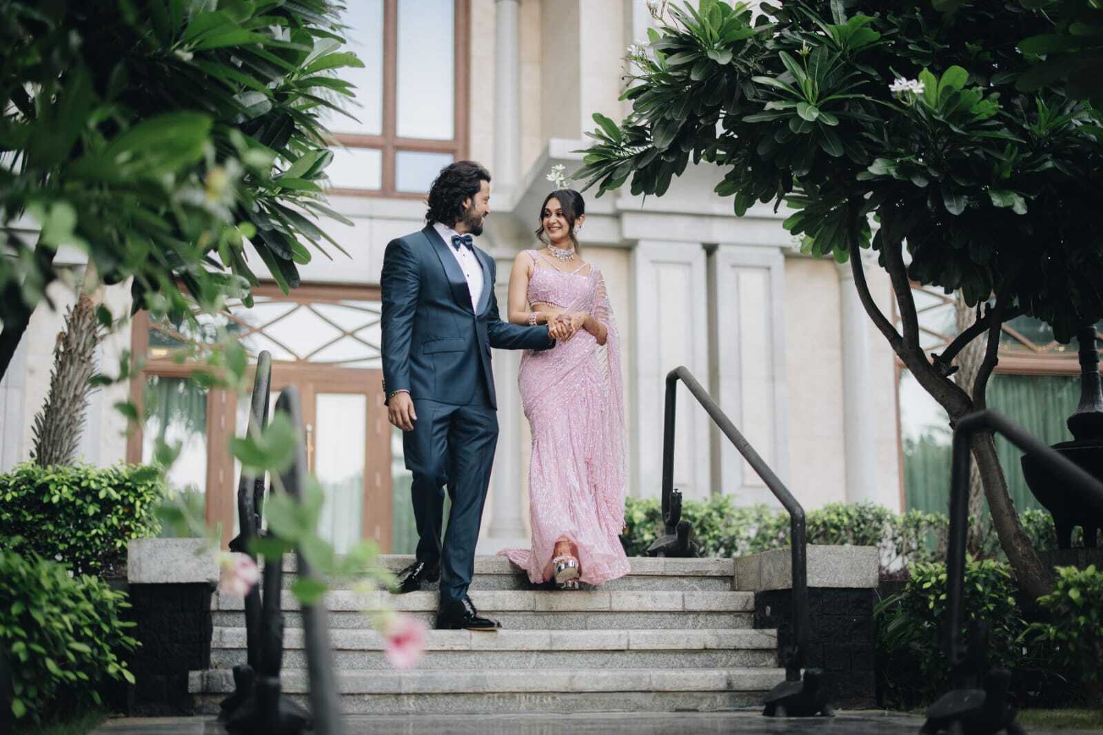 Receptions Photos: అంగరంగ వైభవంగా యాక్షన్ కింగ్ అర్జున్ సర్జా కూతురు ...