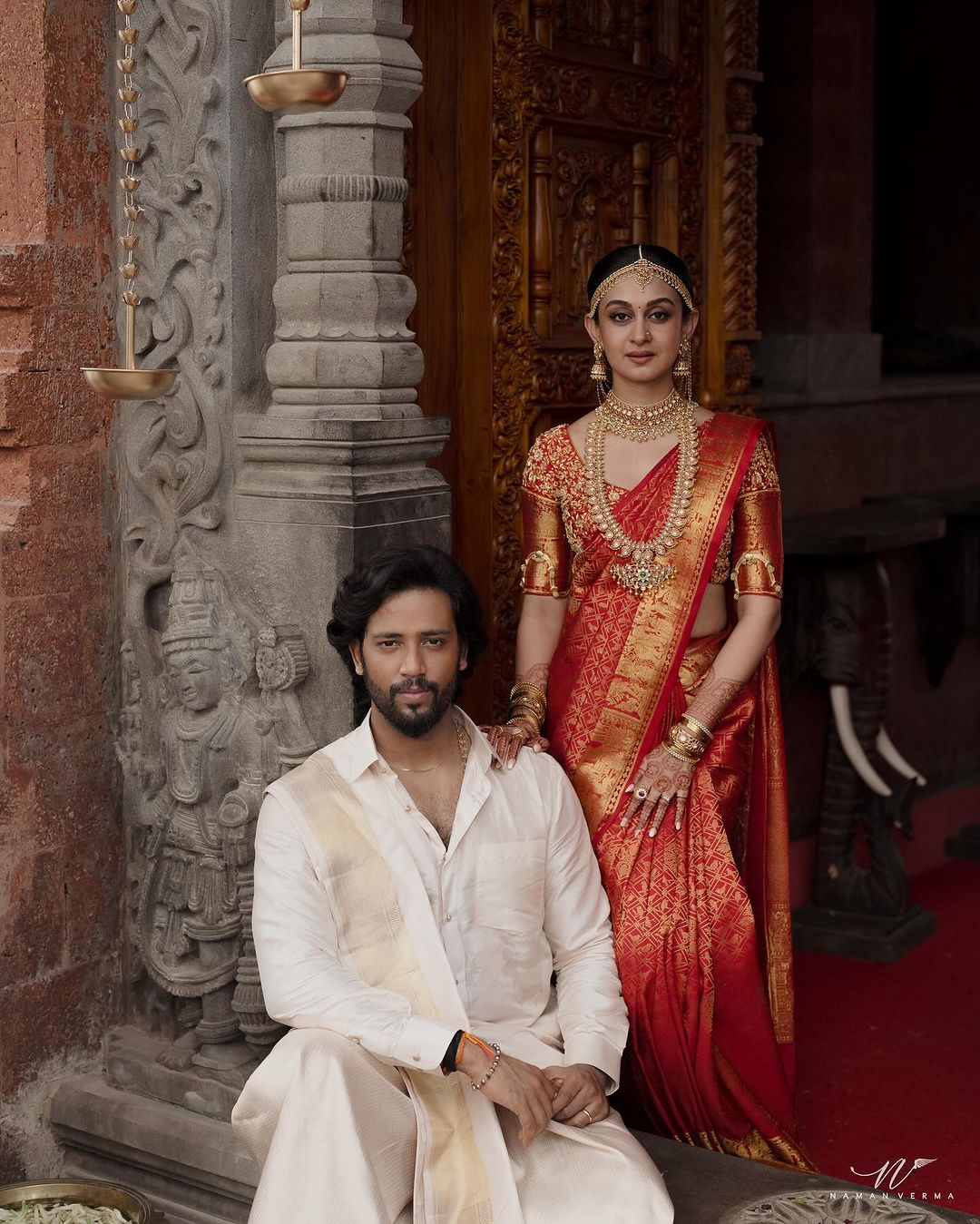 Aishwarya Arjun Wedding Photos | Aishwarya Arjun Temple Wedding Images ...