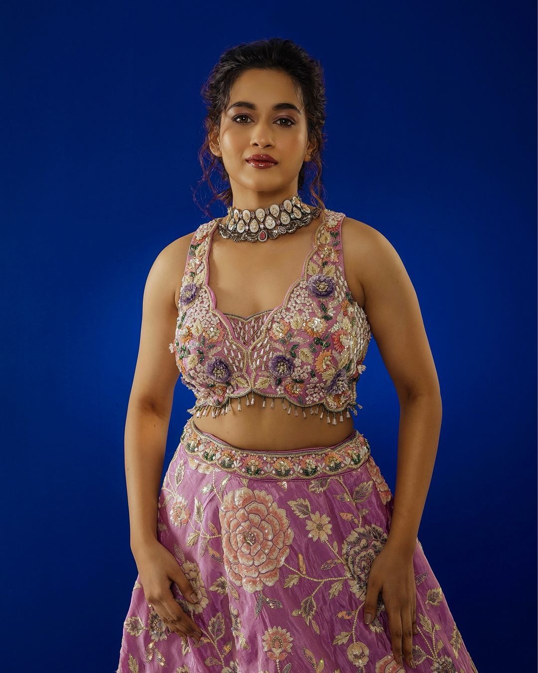 கீர்த்தி சுரேஷுக்கே செம டஃப் கொடுப்பாரு போல!.. காவ்யா அறிவுமணியின் கண் ...