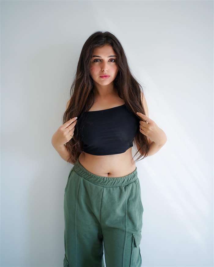 20+ Vedvika Soni Photos: Find Latest HD Images, Pictures, Stills & Pics ...