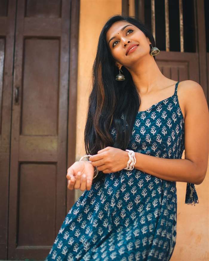 Anoosha Krishna Photos: Find Latest HD Images, Pictures, Stills & Pics ...