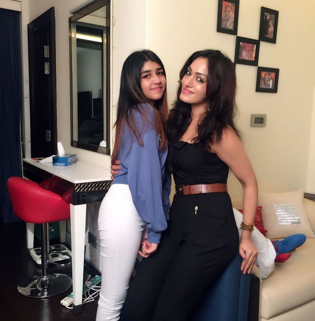 Divya Khosla Kumar Share Unseen Pics With Tisha Kumar | Tisha Kumar ...