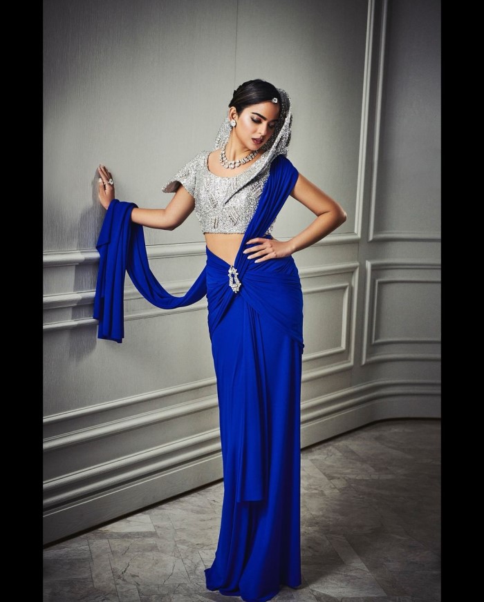Isha Ambani Latest Photos | Isha Ambani Haldi Outfit Pics | Isha Ambani ...