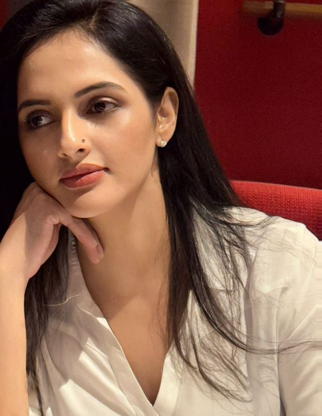 Jyothi Rai: జగతి మేడం అందాల జాతర.. ఏజ్ పెరిగినా బట్టల సైజ్ తగ్గిస్తూ ...