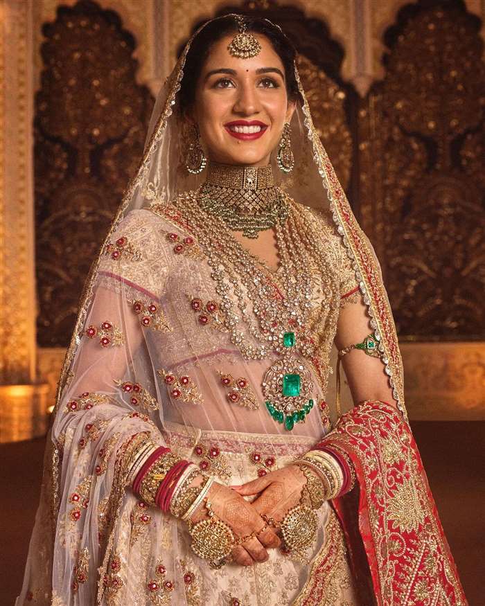 Radhika Merchant Bridal Photos | Radhika Merchant Wedding Pics ...