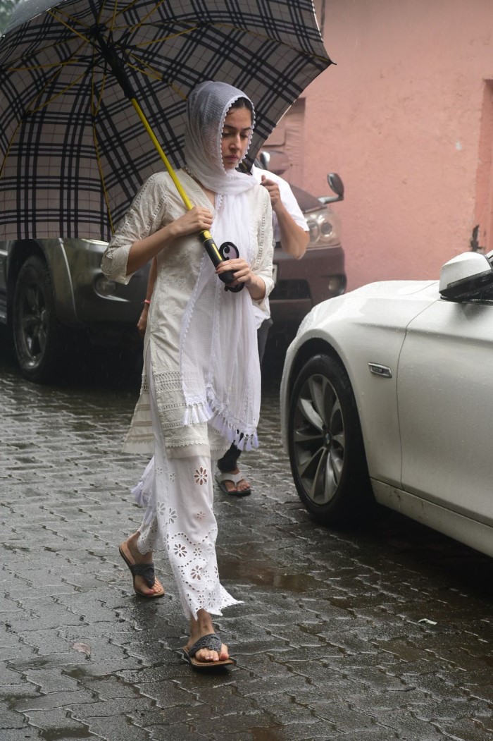 Tishaa Kumar Funeral Photos | Tishaa Kumar Death News | Bhushan Kumar ...