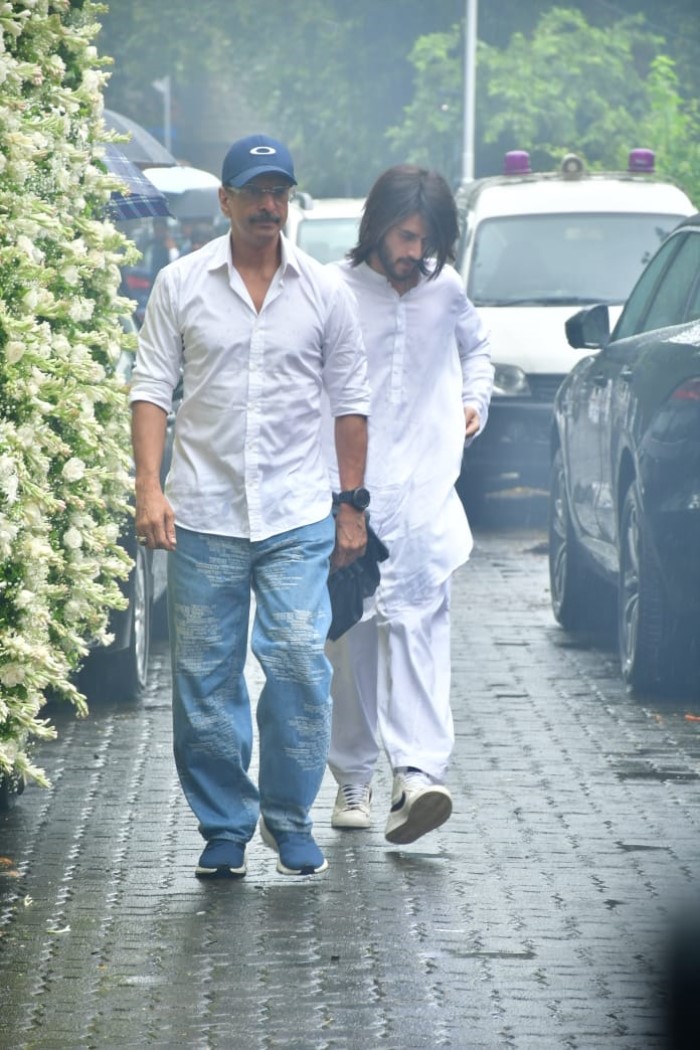 Tishaa Kumar Funeral Photos | Tishaa Kumar Death News | Bhushan Kumar ...