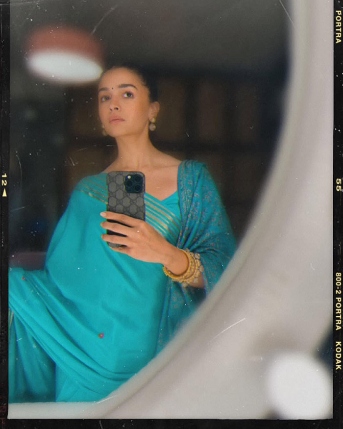 From Rekha, Vidya Balan To Alia Bhatt—Actresses Who Support Handmade ...