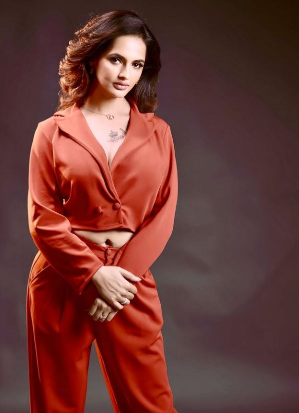Jyothi Rai: ఒంటి మీద బట్టలే బరువయ్యేలా.. తెగించిన గుప్పెడంత మనసు జగతి ...