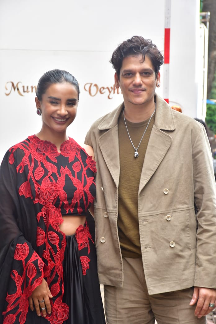 IC814 Promotion Photos, IC814 Cast Pics, IC814 Release Date, Vijay ...