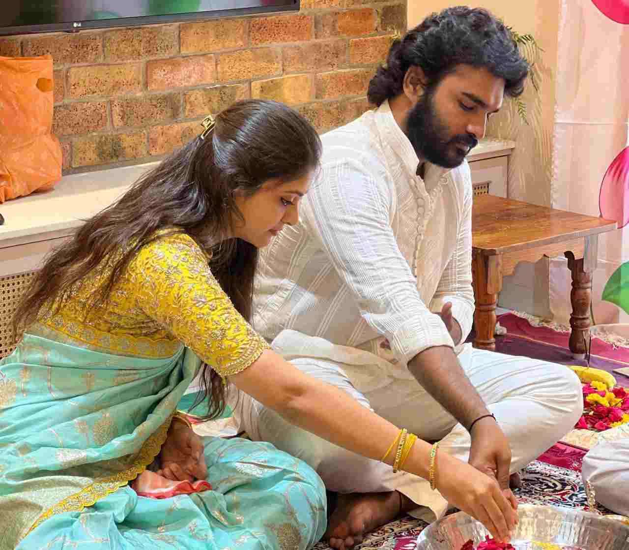 తొలి హీరోయిన్‌ రహస్య గోరిక్‌ను పెళ్లాడిన కిరణ్ అబ్బవరం (Photos) | Kiran ...