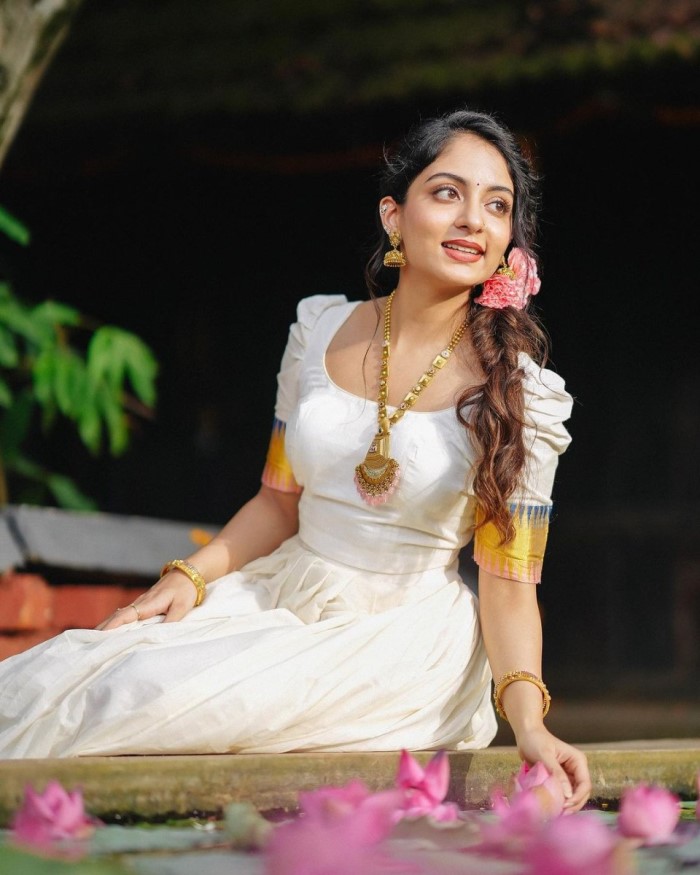 Celebrities Inspired Onam Looks, Celebrity-Inspired Outfit Ideas ...