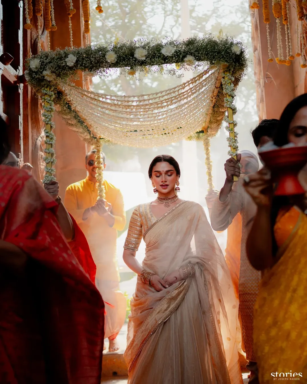 Aditi Rao Hydari-Siddharth Wedding Pics, Siddharth Aditi Rao Lovestory ...