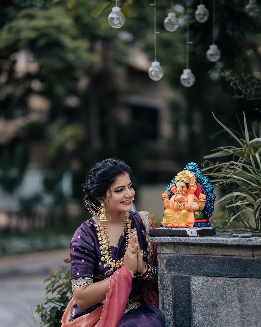 Shiva Jyothi Photos: యాంకర్ శివజ్యోతి ఇంట్లో వినాయక చవితి వేడుకలు .. గణపయ్యతో సావిత్రక్క ...