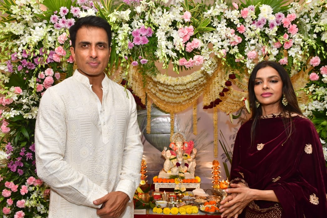Ganesh Chaturthi Celebration at Sonu Sood’s House 2024 | Ganesh ...
