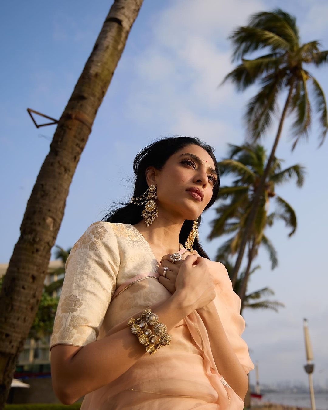 Sobhita Dhulipala Saree Photos, Sobhita Dhulipala Latest Pics, Sobhita ...