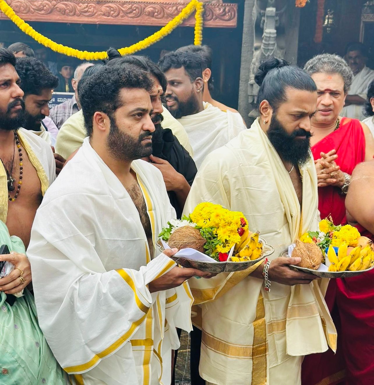 Jr NTR Visits Temple In Karnataka, Rishab Shetty Temple Visit Pics, Jr ...