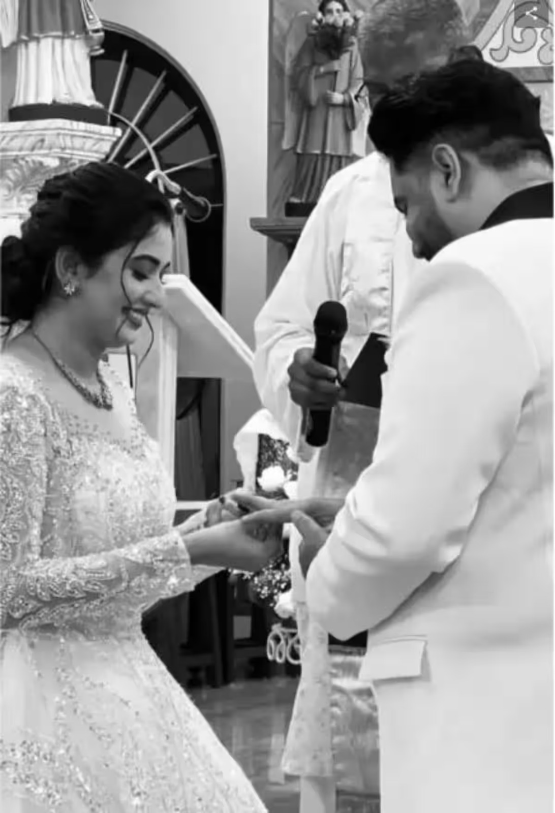 Tharun Sudhir And Sonal Monteiro Chruch Wedding Photos, Tharun Sudhir ...