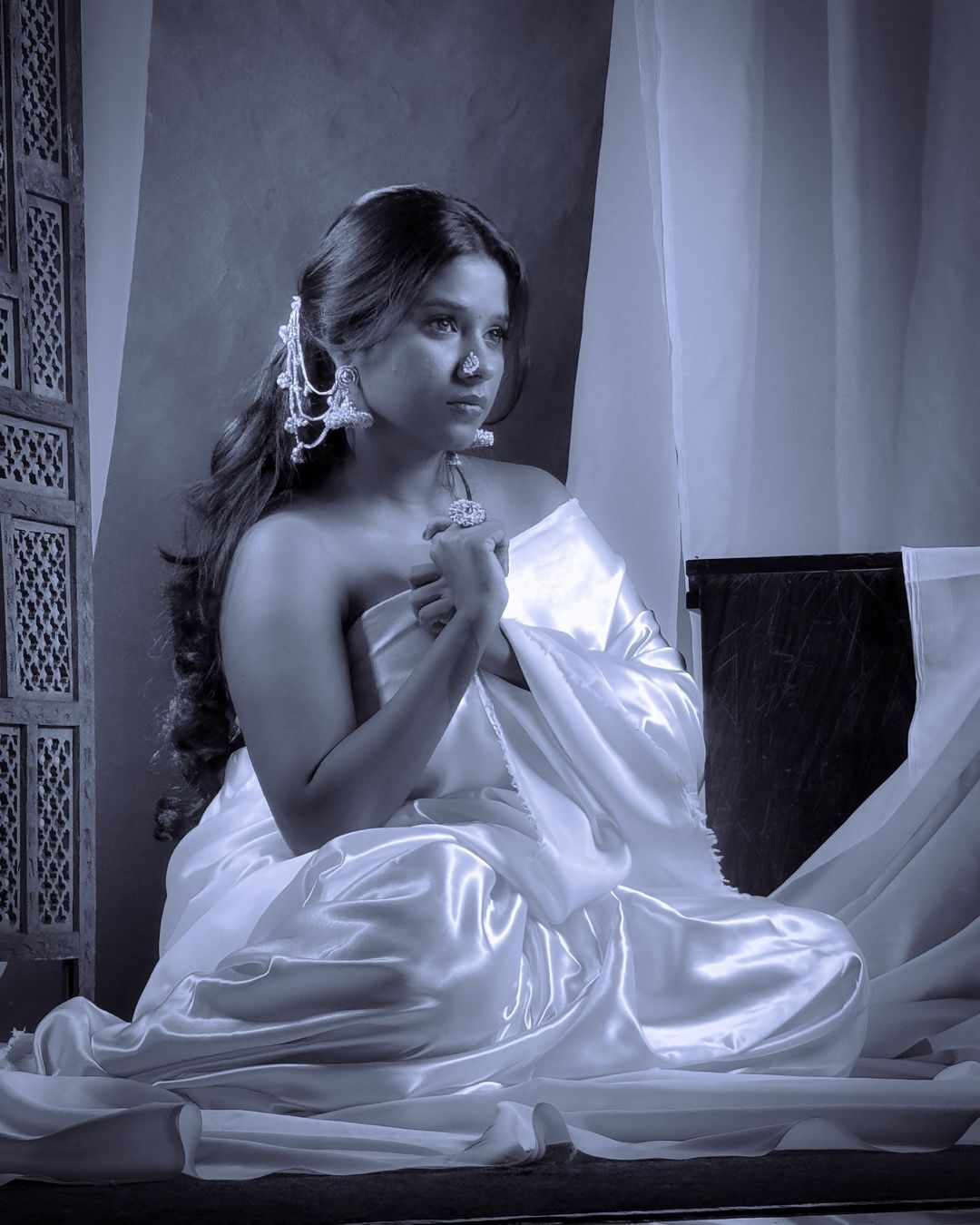 இன்ஸ்டாவில் அலும்பு பண்ணும் கேப்ரில்லா அந்த இடத்தில் டாட்டூ Serial Actress Gabriella Sellus