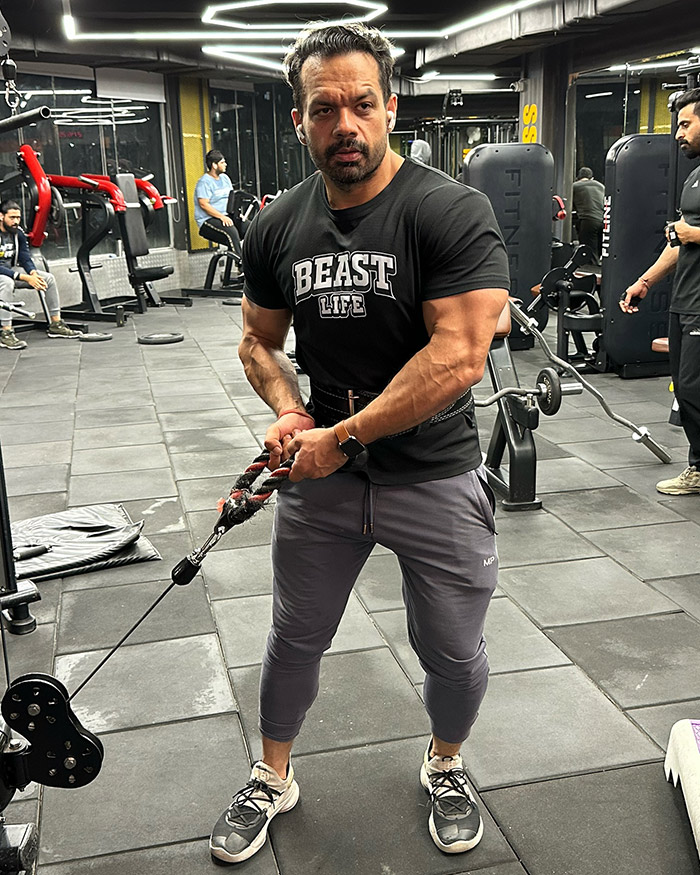 Gaurav Taneja aka Flying Beast: Net Worth, Family, Biography, Salary ...