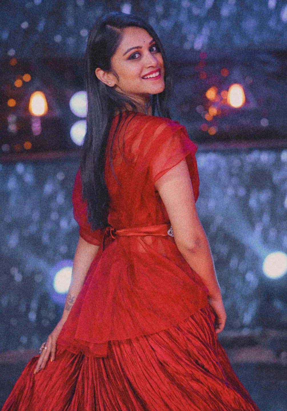 Yashmi Gowda బిగ్‌బాస్ కంటెస్టెంట్ యష్మీ గౌడ రేర్ ఫోటోలు.. హాట్ హాట్ ...