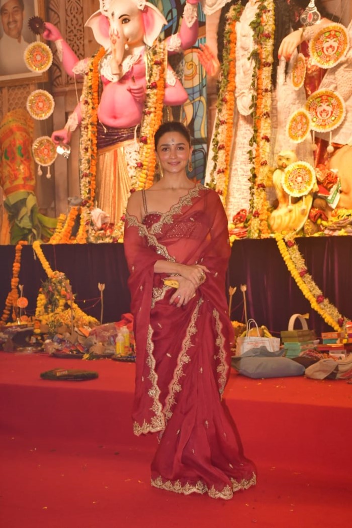 Alia Bhatt Attends North Bombay Durga Puja 2024 - Filmibeat