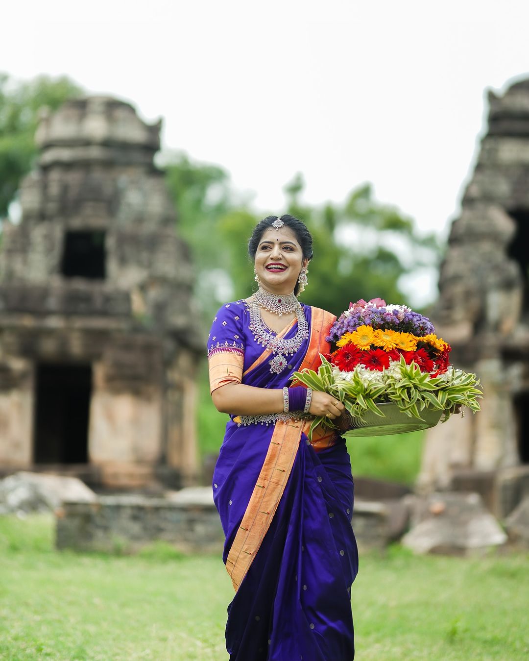 Shiva Jyothi : బతుకమ్మ, నవరాత్రి వేడుకల్లో తీన్మార్ శివజ్యోతి .. దండిగా ...