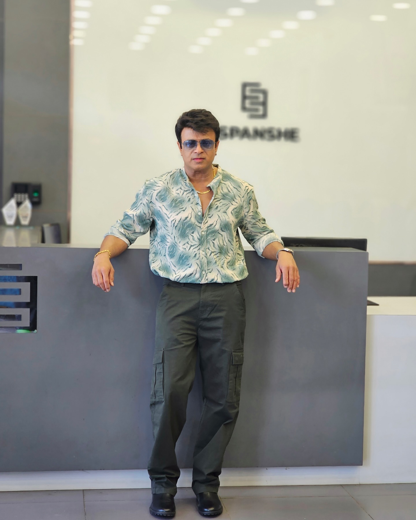 Riyaz Khan Bigg Boss 8 Tamil Contestant | Who Is Riyaz Khan| Riyaz Khan ...