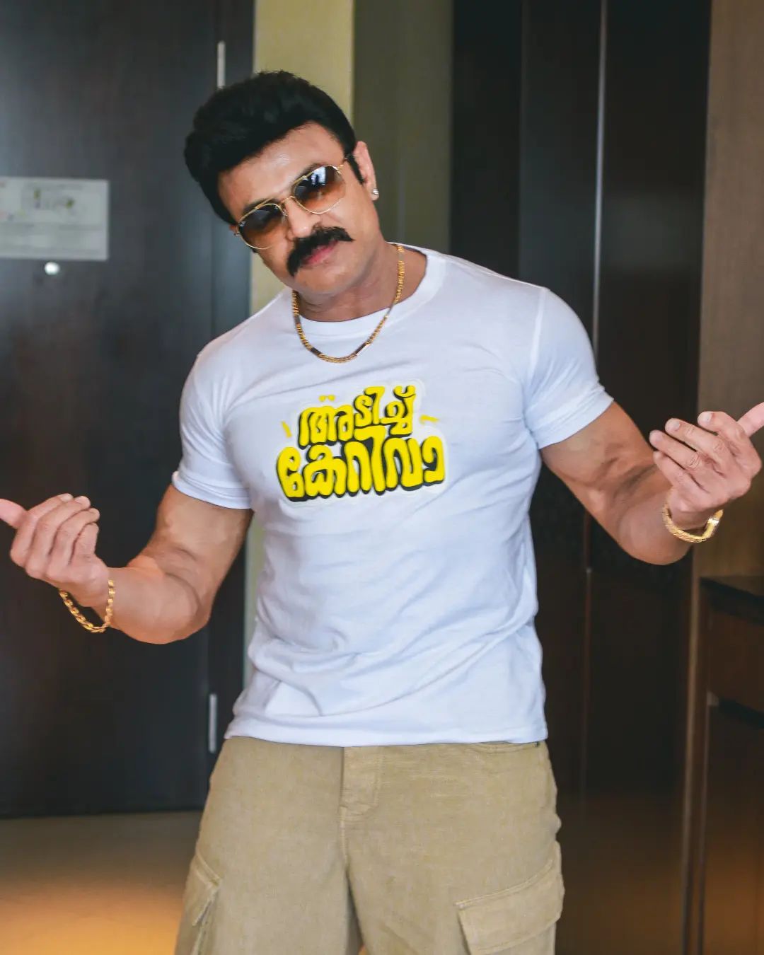 Riyaz Khan Bigg Boss 8 Tamil Contestant | Who Is Riyaz Khan| Riyaz Khan ...