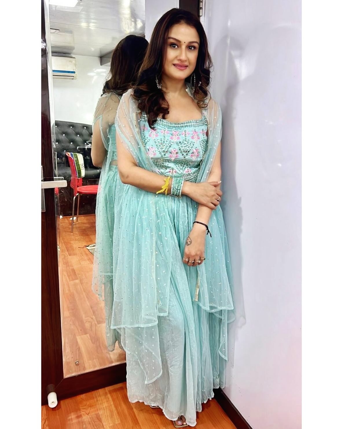 Sonia Aggarwal Bigg Boss 8 Tamil Contestant | Who Is Sonia Aggarwal ...