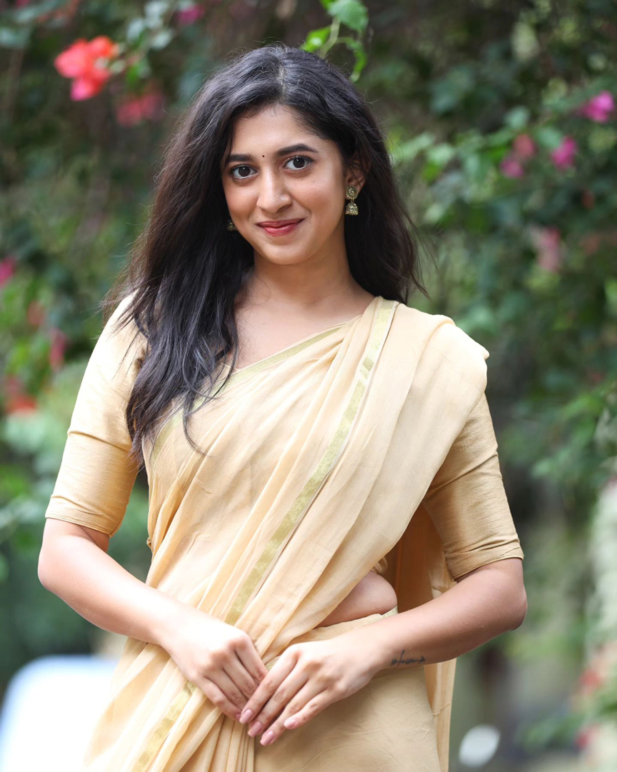 Kannada Short Films Fame Payal Chengappa: Photos, Age, Biography, Short ...