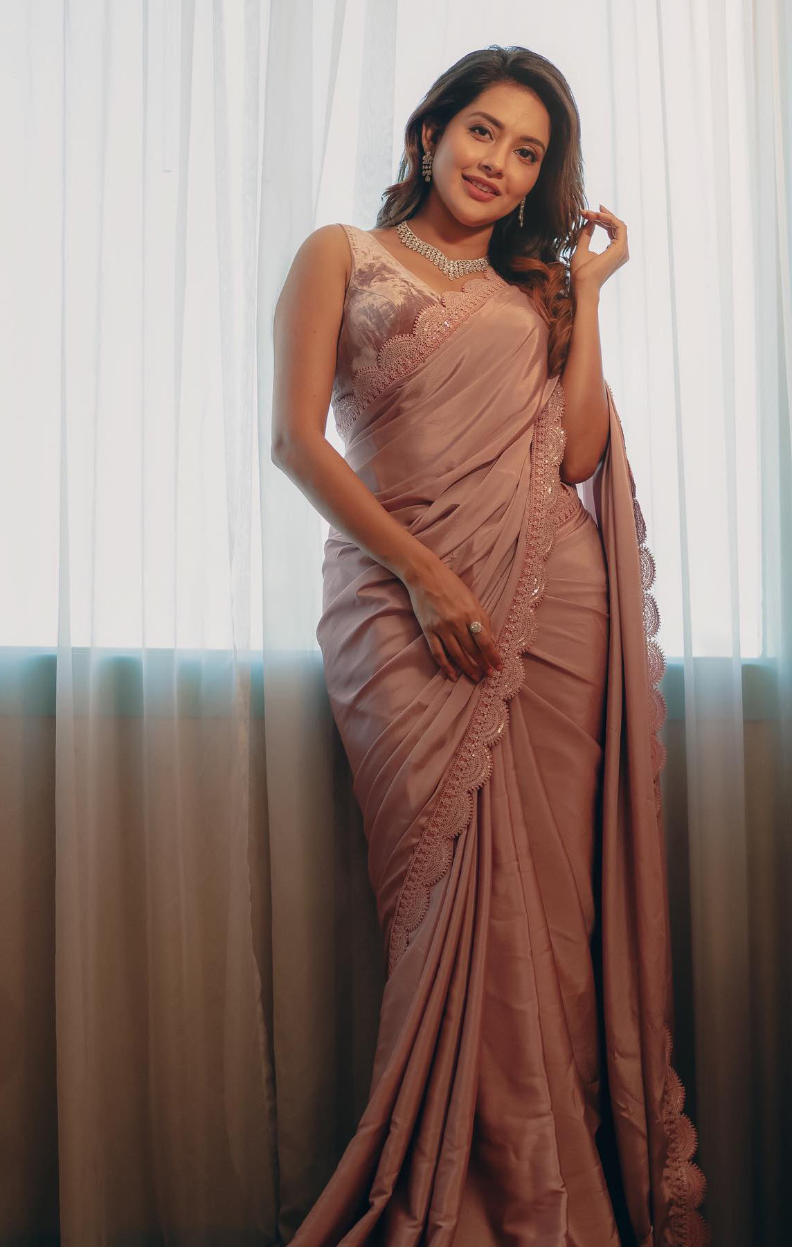 Mahima Nambiar: Photos, Family, Age, Biography, Boyfriend, Husband ...