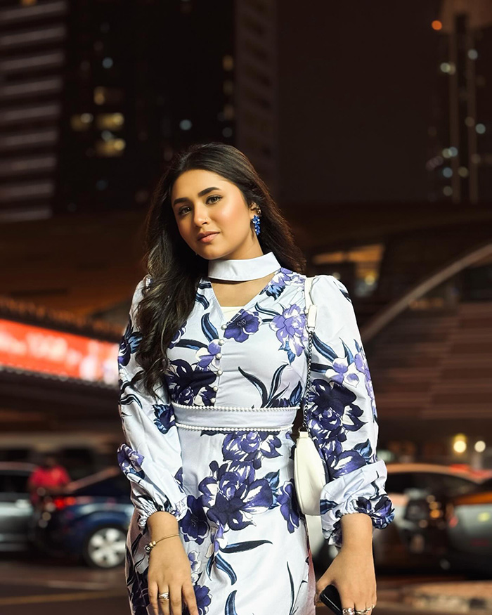 Minahil Malik: Photos, Age, Biography, Movies, Family, Education & More ...