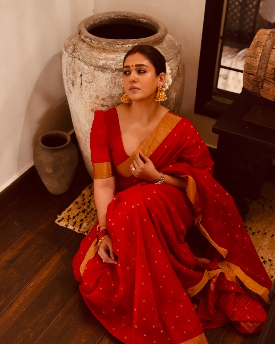 Nayanthara: நவராத்திரி கொலுவாக மாறிய நயன்தாரா.. இன்ச் இன்சா பார்த்து ...