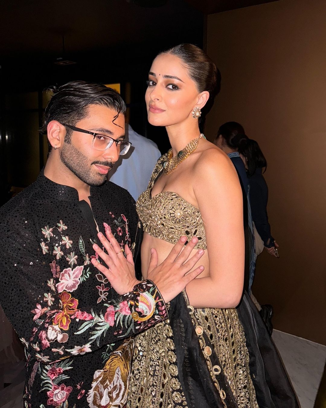 Star-Studded Affair| MS Dhoni| Sara|Ananya|Janhvi|Khushi| and Orry Light Up Yash Singhal’s ...