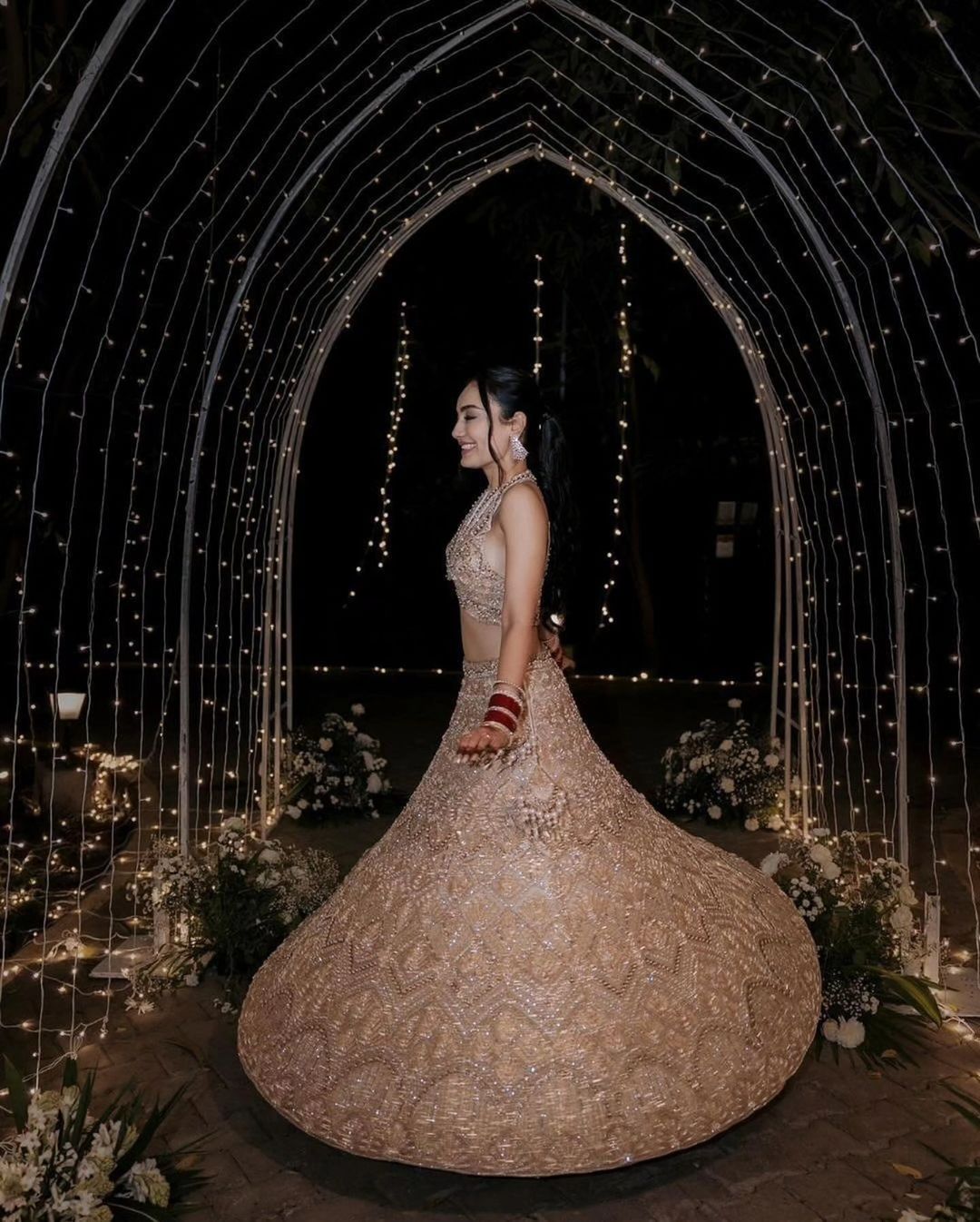 Surbhi Jyoti-Sumit Suri's Magical Wedding Reception Wows The Internet ...