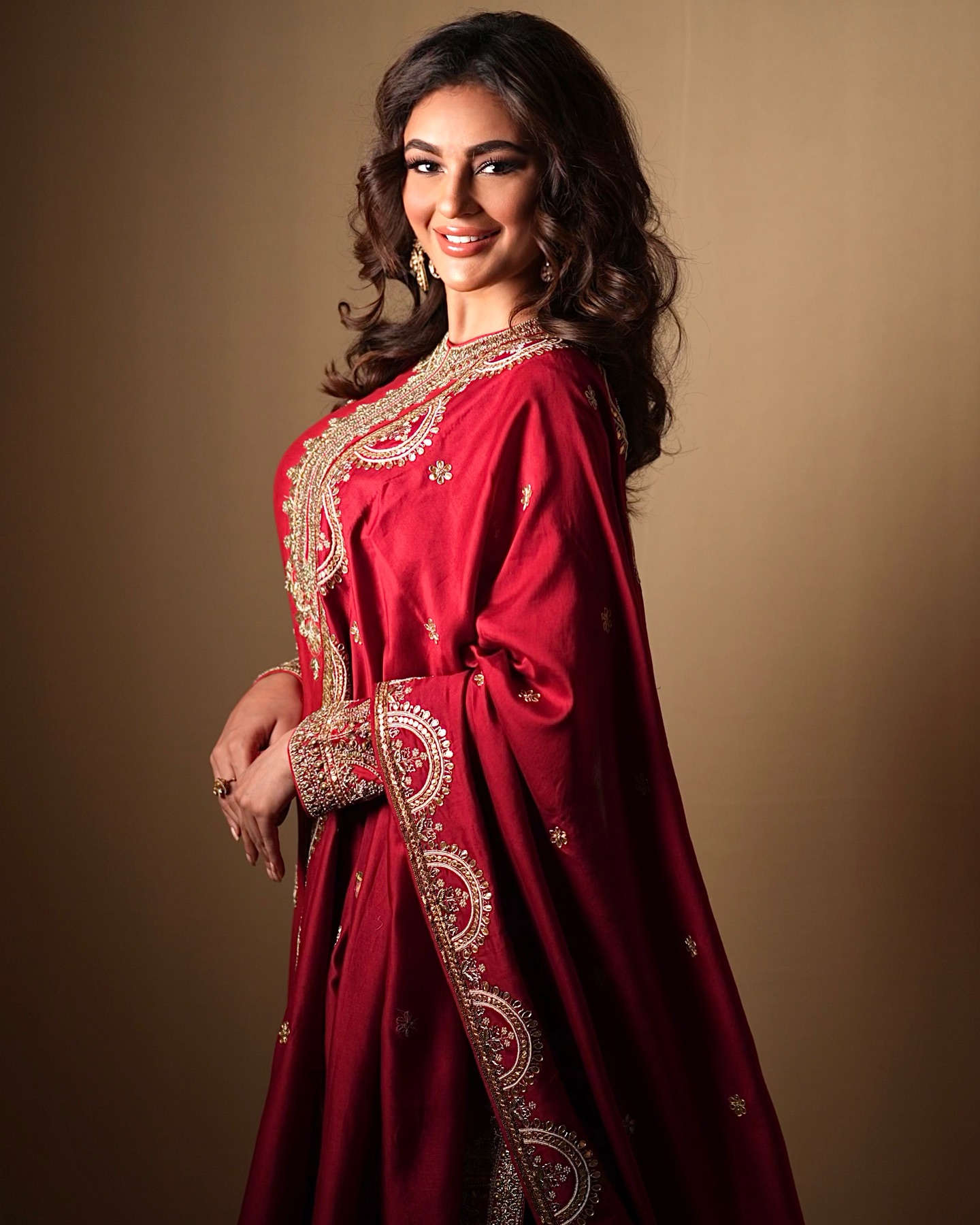 Take Inspiration from Seerat Kapoor’s Red Outfits This Navratri 2024 ...