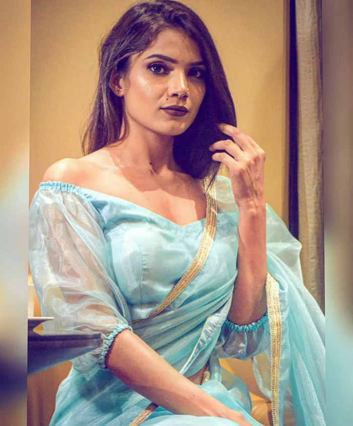 Ullu Actress Famous Actress: Palak Singh - Age, Biography, Web Series, Lifestyle & More - Filmibeat