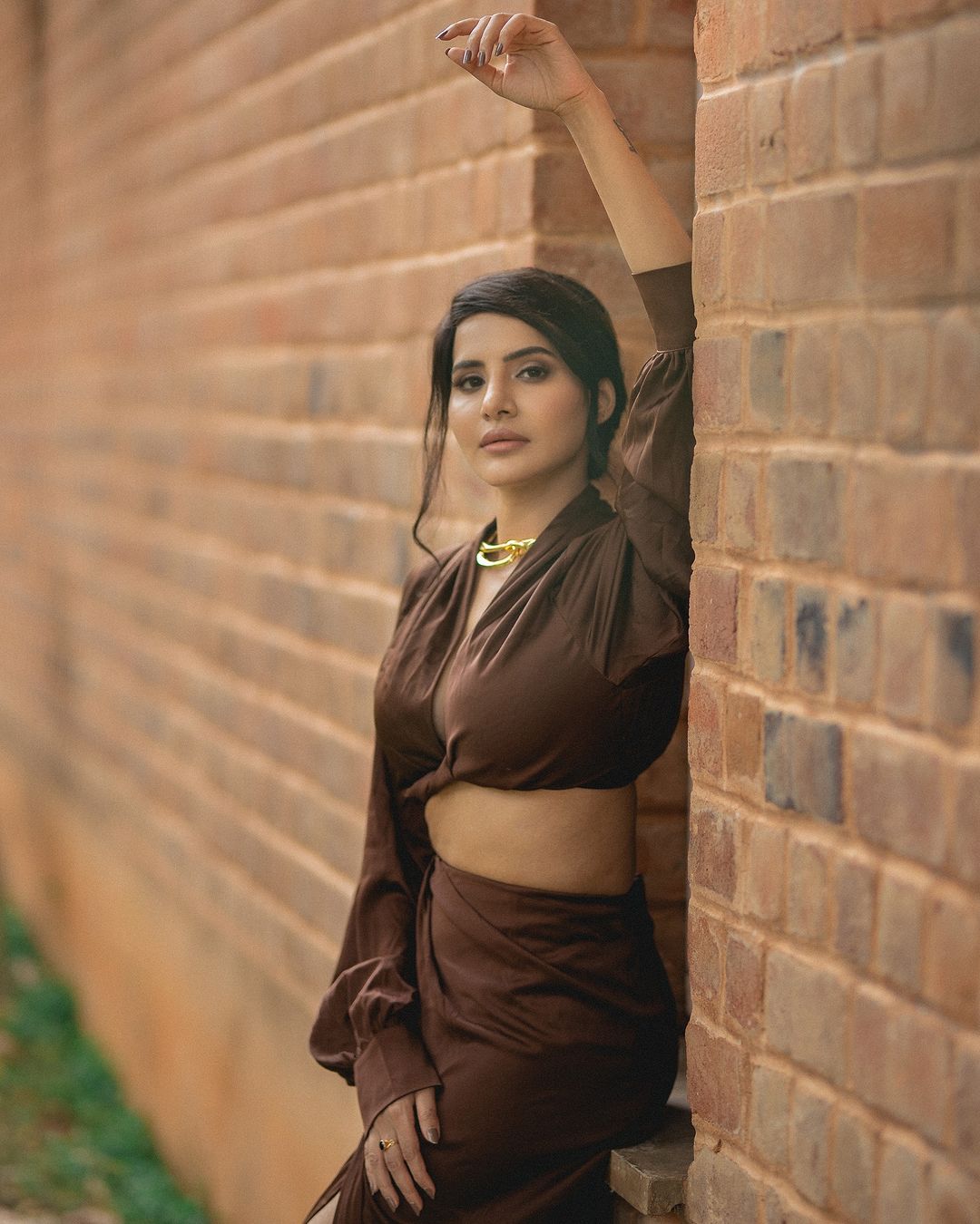 Who Is Ashu Reddy? Age, Biography, Lifestyle, Family, Movies & More ...