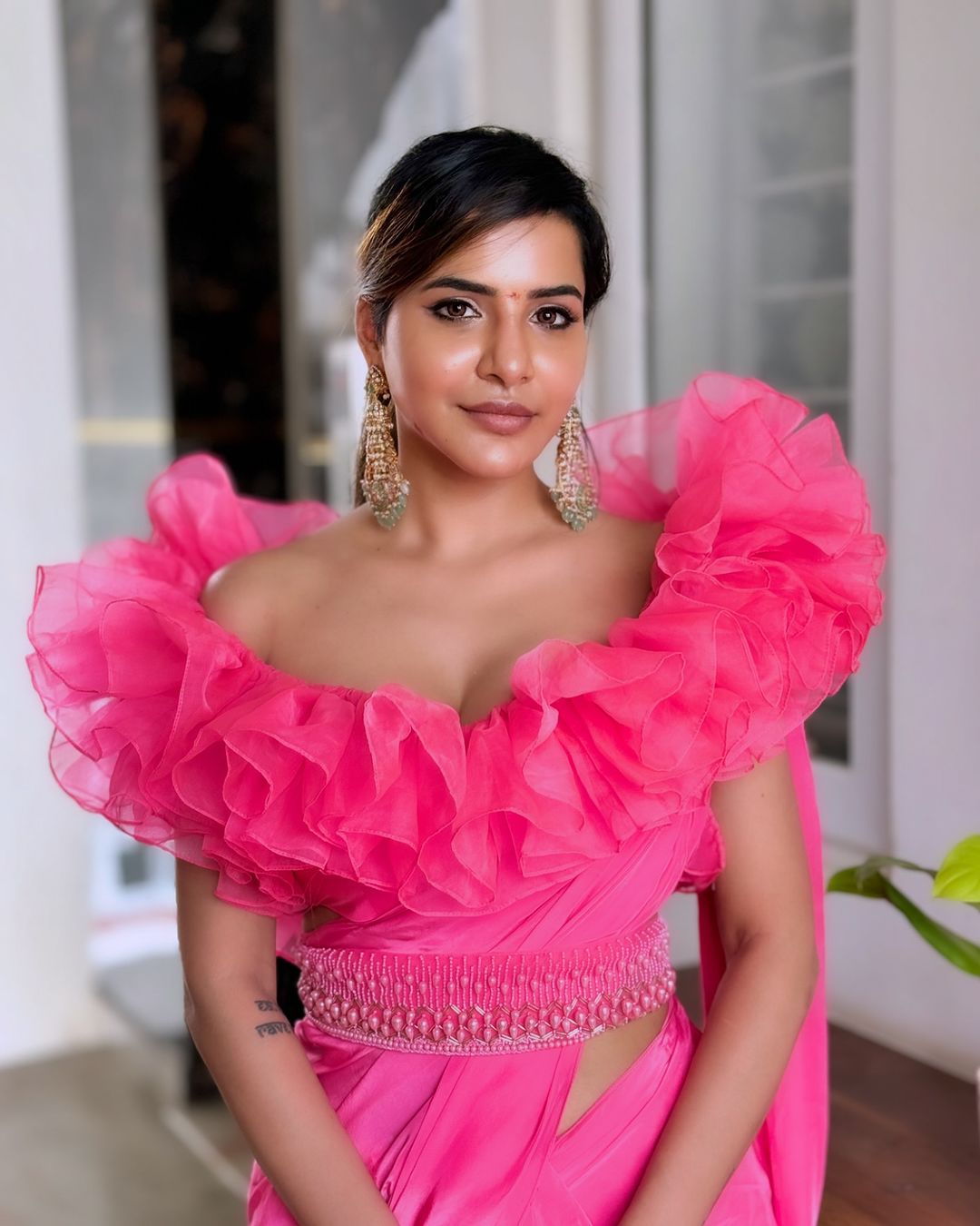 Who Is Ashu Reddy? Age, Biography, Lifestyle, Family, Movies & More ...