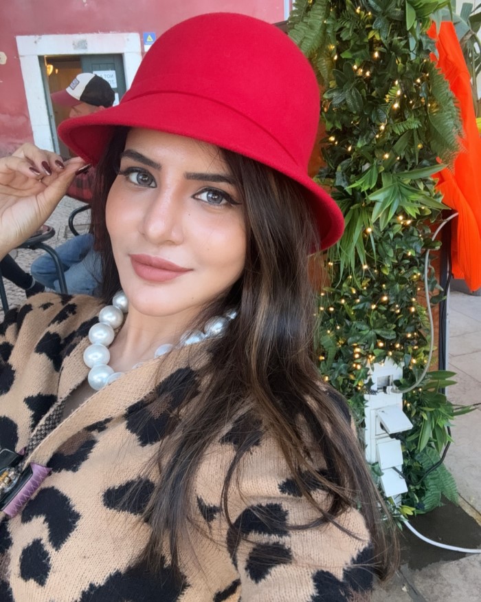 Aashu Reddy's Glamorous Vacation in Lisbon: Exploring Scenic Beauty and ...