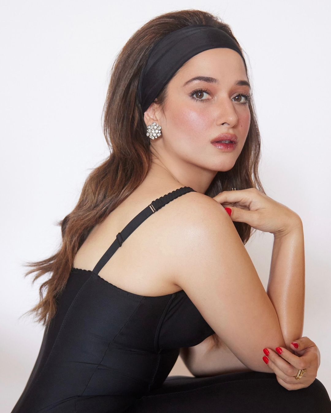 Tamannaah Bhatia: கிளாமரில் தமன்னா பிஹெச்டிபோல.. ஒவ்வொரு போஸும் ...