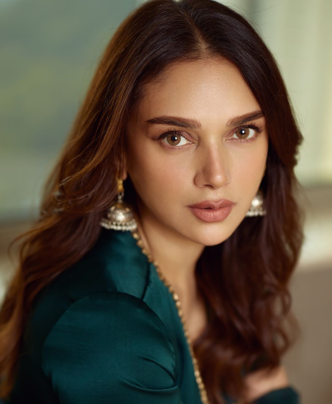 Aditi Rao Hydari: உன் கண்ணு அழகுக்குதான்.. கன்னடா நாட்ட வாங்கி தரட்டுமா ...