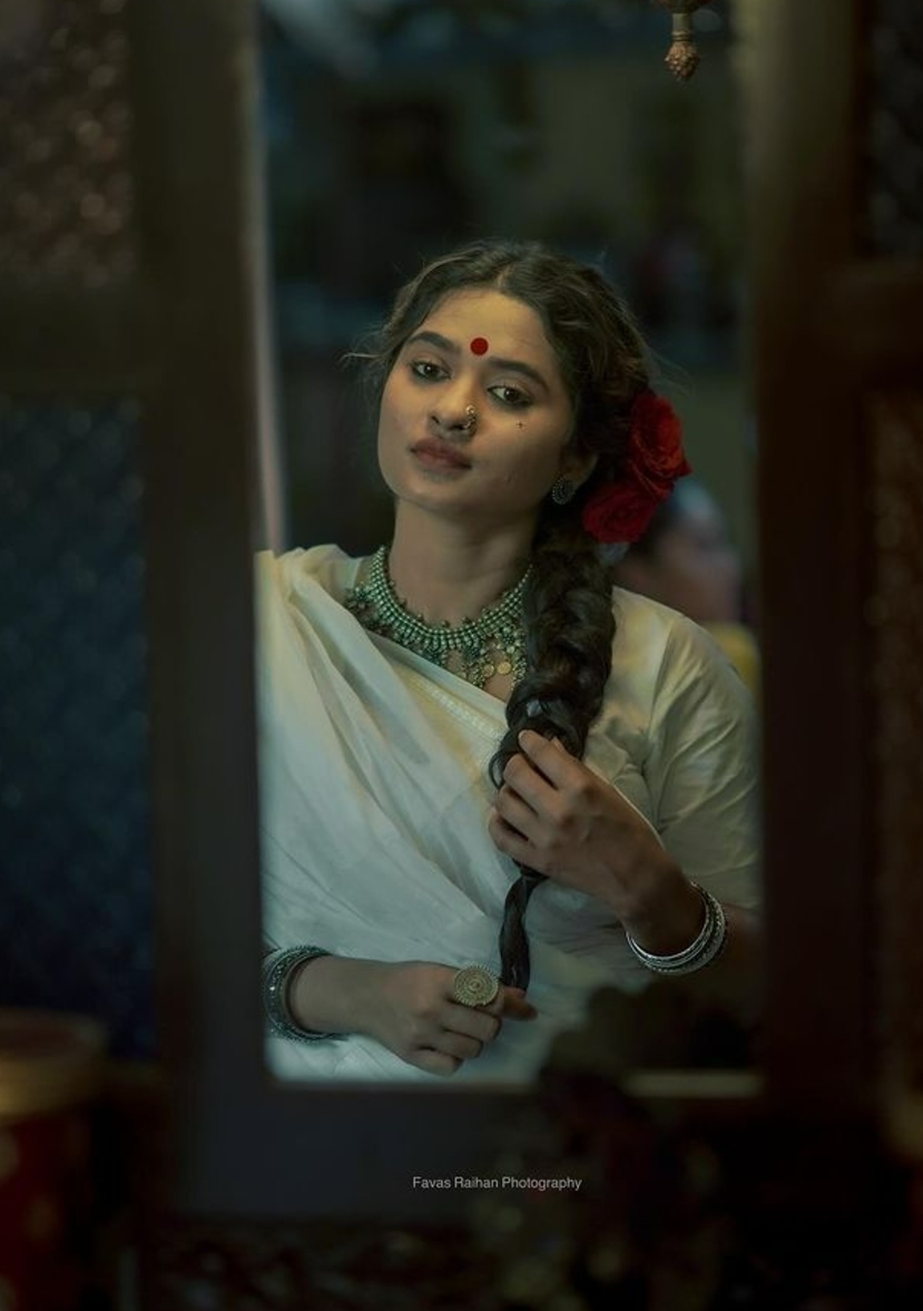 'ഒരു നിമിഷം ആലിയയാണെന്ന് തെറ്റിദ്ധരിച്ചു... ഒറിജിനലിനെ വെല്ലുന്ന ഗം ...