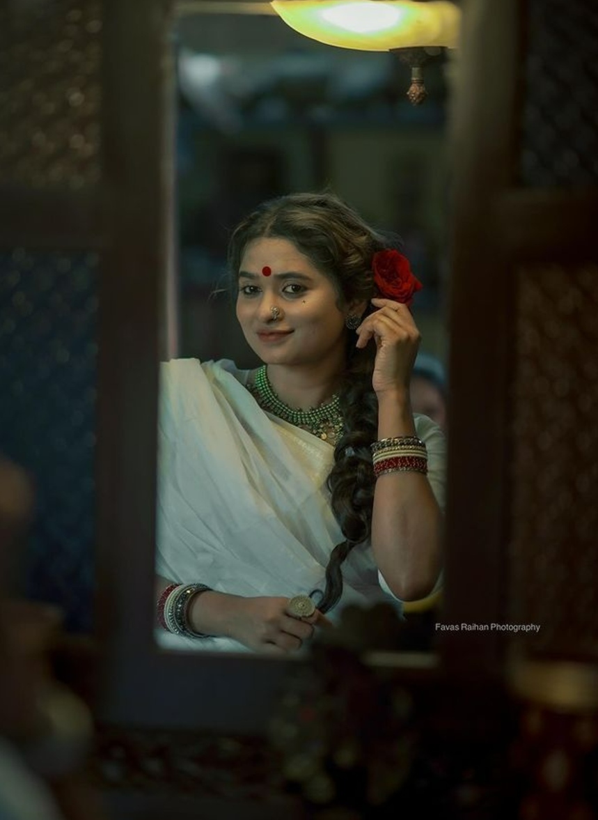 'ഒരു നിമിഷം ആലിയയാണെന്ന് തെറ്റിദ്ധരിച്ചു... ഒറിജിനലിനെ വെല്ലുന്ന ഗം ...