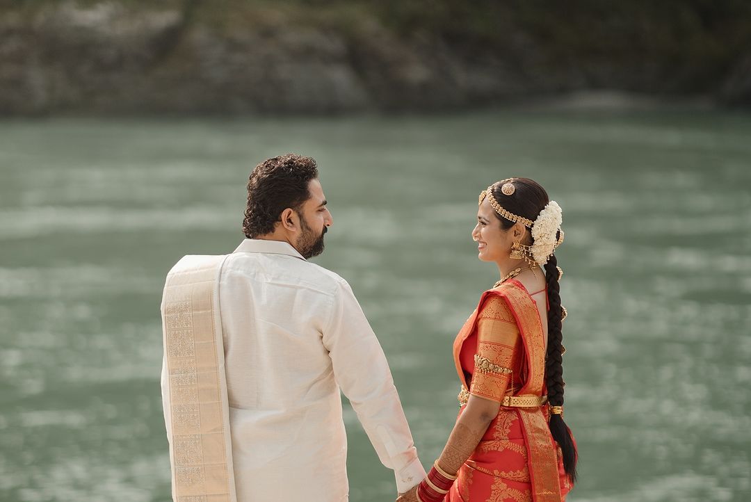 Bigg Boss Tamil Fame & Actress Ramya Pandian Marries Lovel Dhawan In A ...