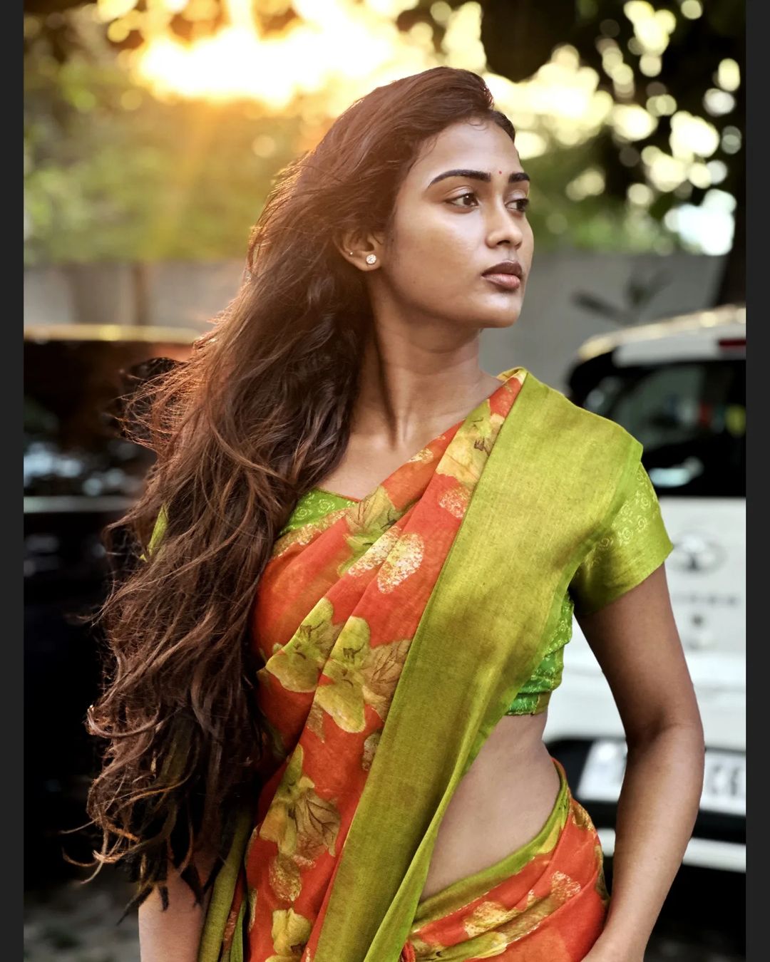 Poornima Ravi: என்னமா பூர்ணிமா.. சேலையிலயே அசத்துறீங்களே.. அமரன் சாய் ...