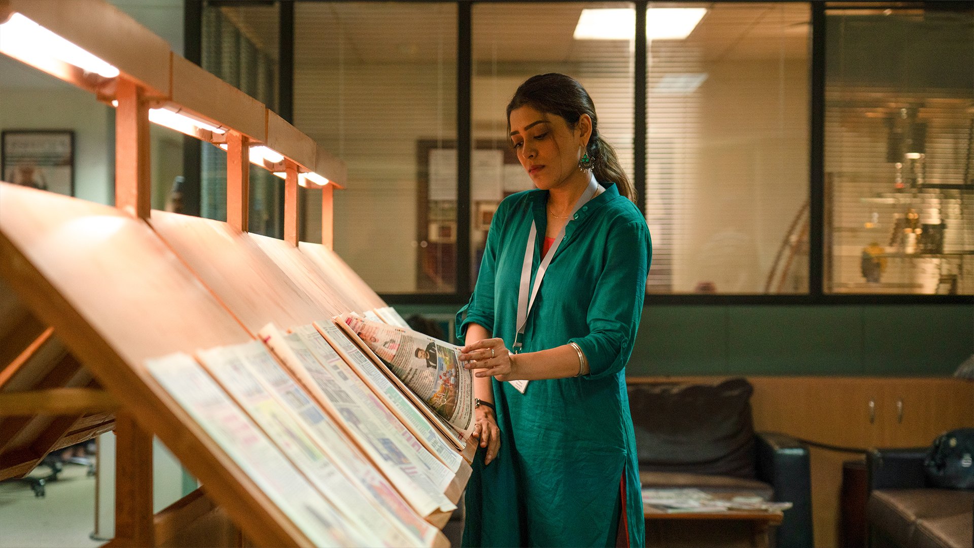 Despatch OTT Release: Manoj Bajpayee's Thriller Drama To Stream Online ...